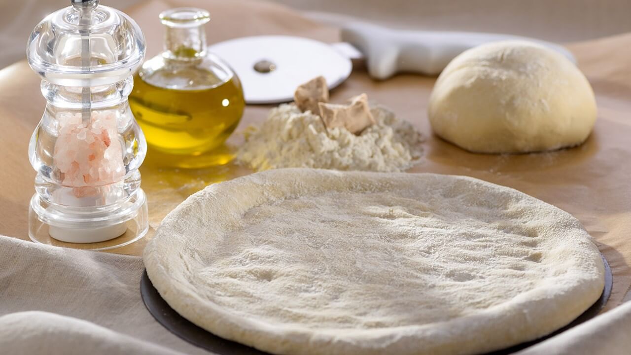 Pizzateig Grundrezept wie beim Italiener - Gleich ausprobieren